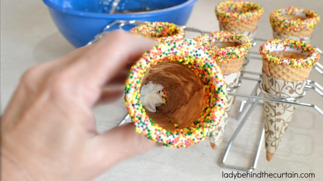 Apple Pie Cheesecake Filled Cones