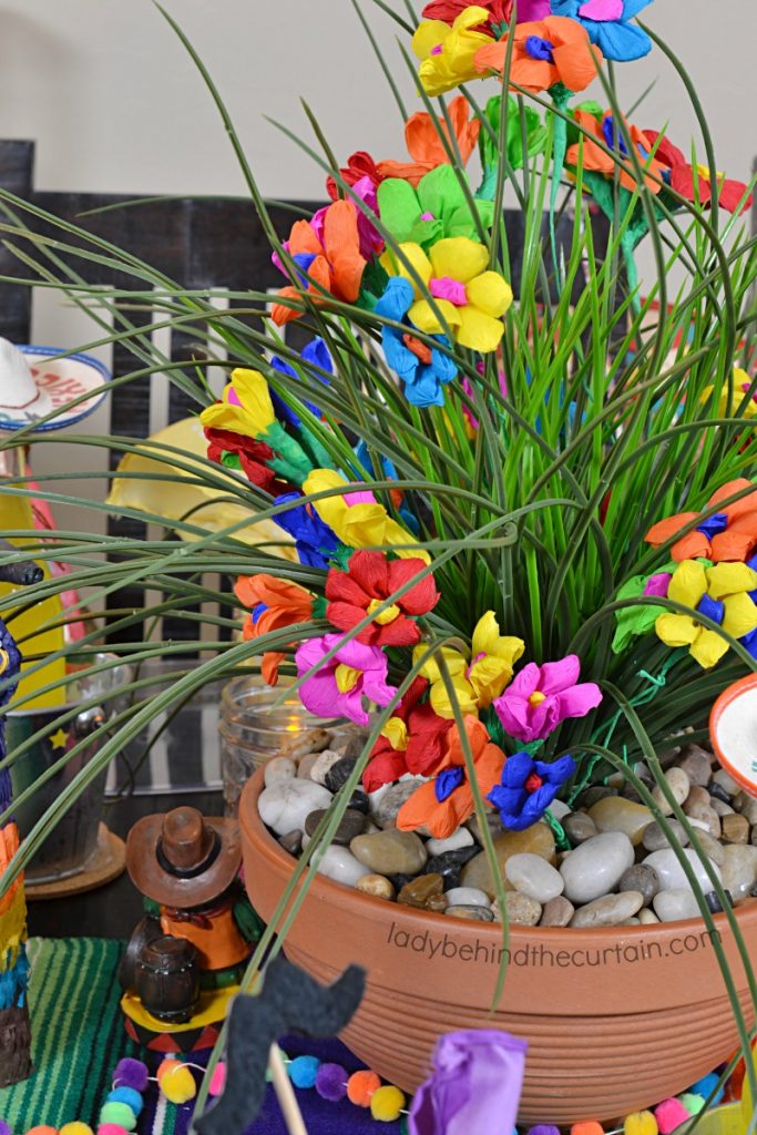 How to Create a Fun Colorful Fiesta Party Dinner Table
