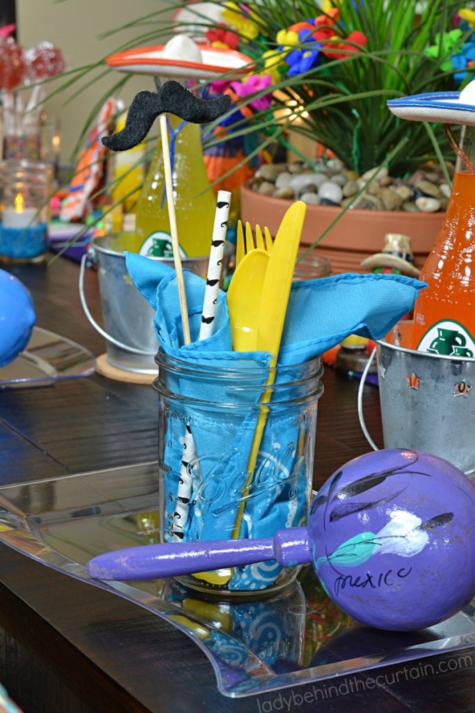 How to Create a Fun Colorful Fiesta Party Dinner Table