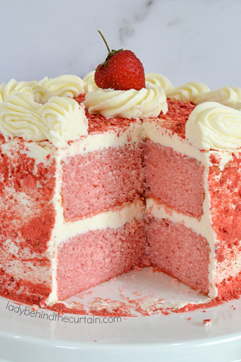 Fresh Strawberry Cake