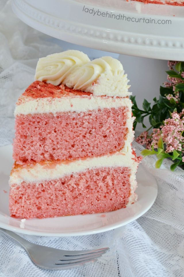 Fresh Strawberry Cake