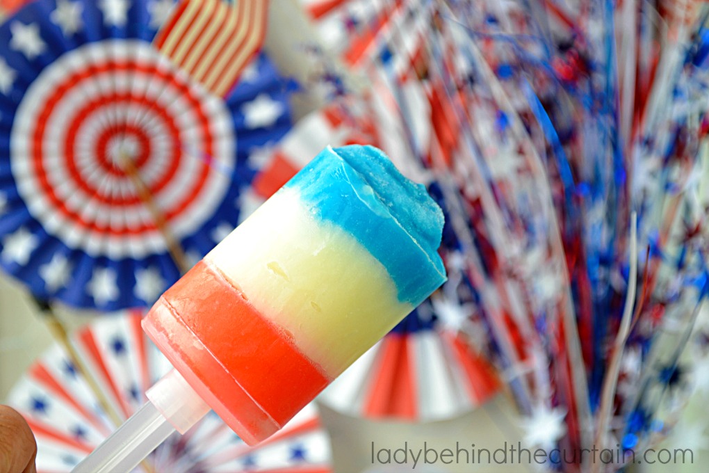 Patriotic White Chocolate Pudding Pops