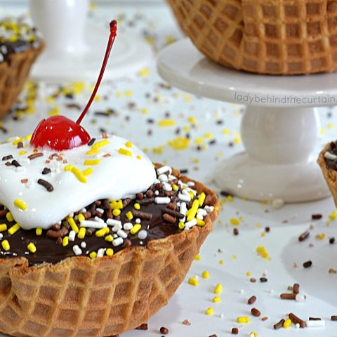 Semi Homemade Banana Split Mini Cakes