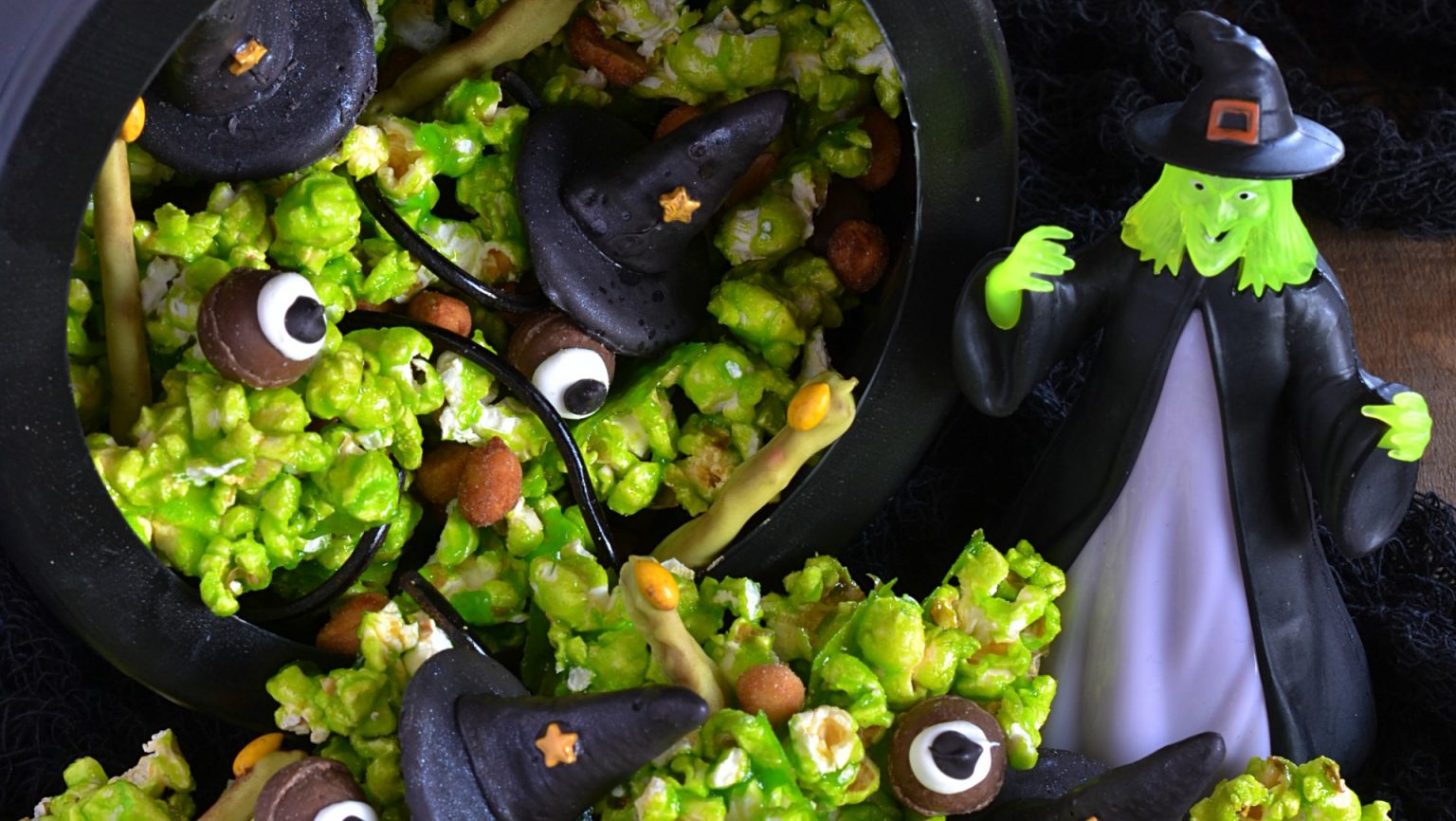 24 Ideas for a Witch-Themed Halloween Party