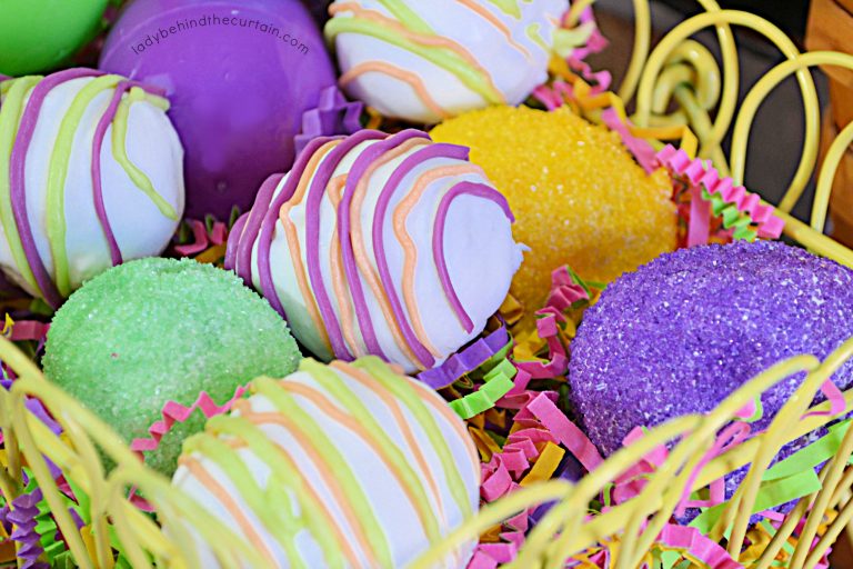 Easter Oreo Cookie Eggs