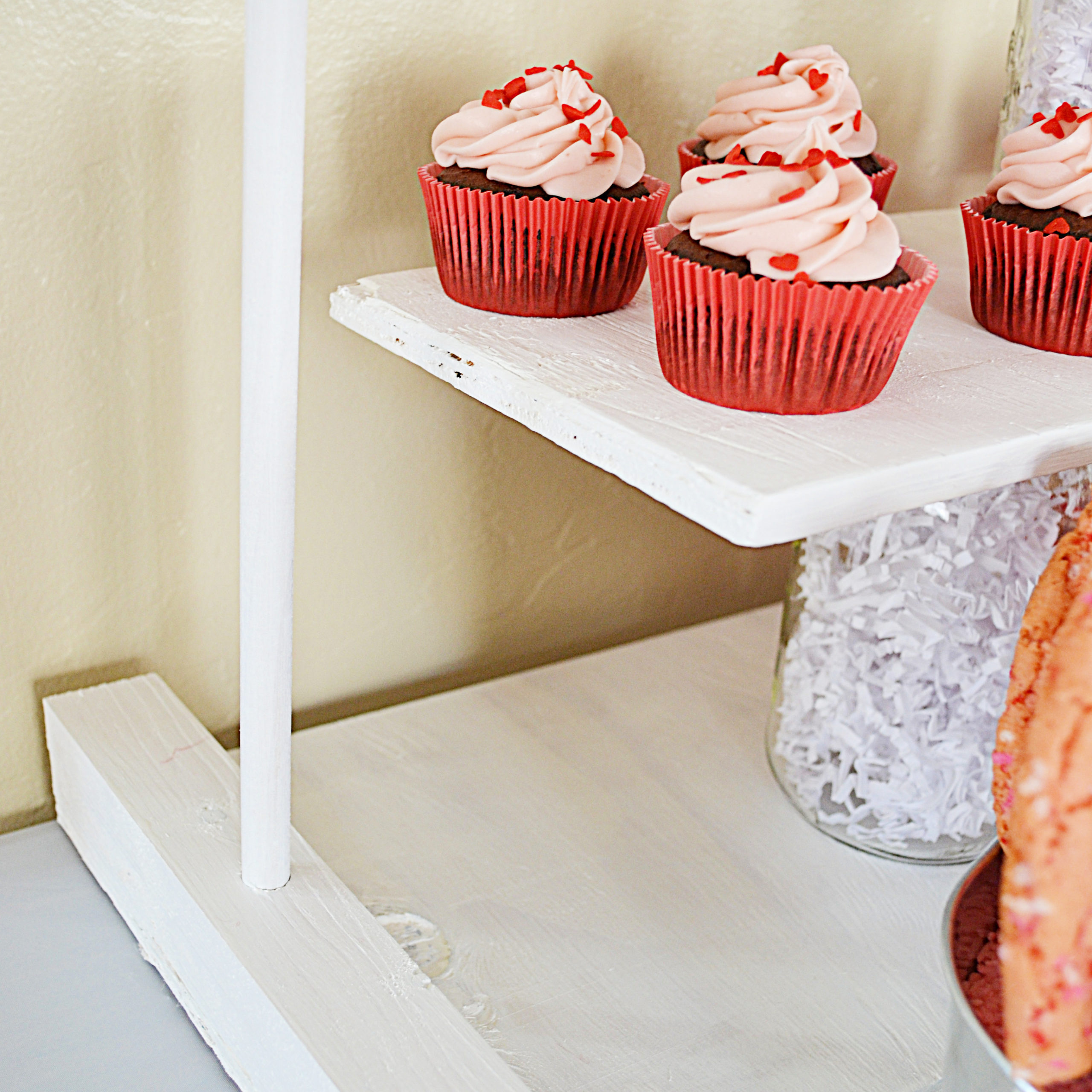 6 DIY Cupcake Stands