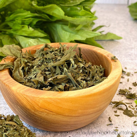 How to Dry Fresh Basil