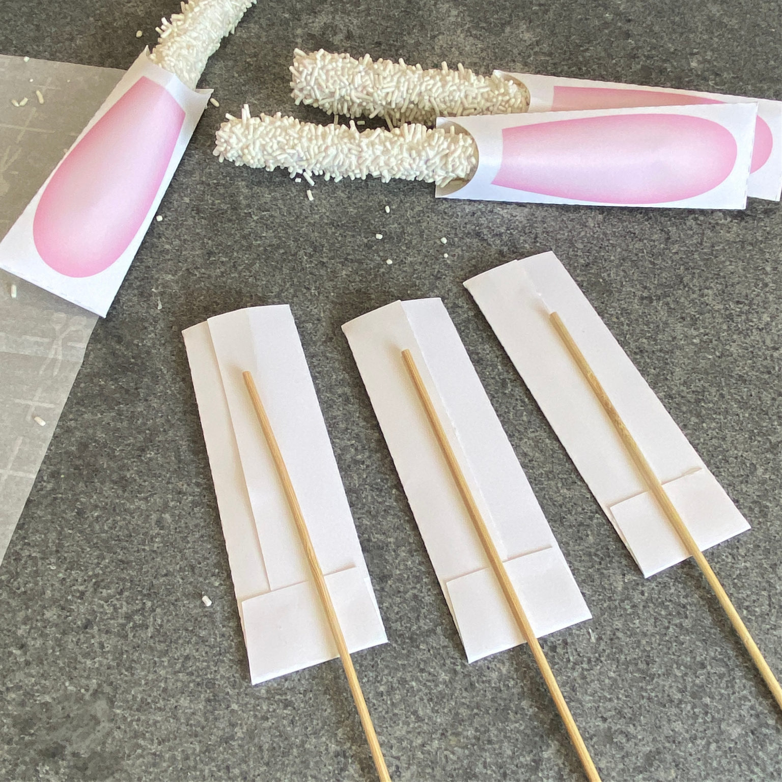 Two Easy To Make Decorated Easter Pretzels