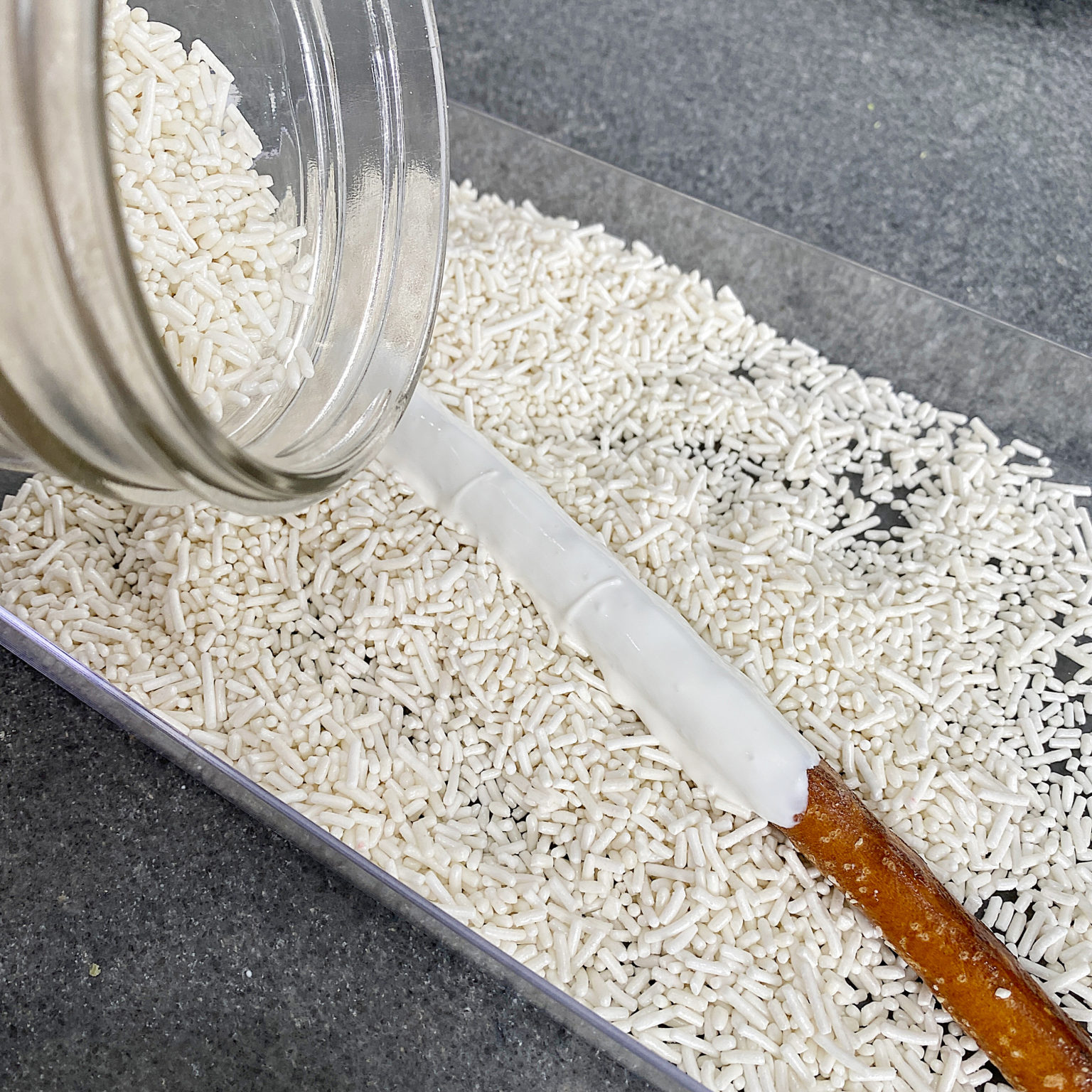 Two Easy To Make Decorated Easter Pretzels