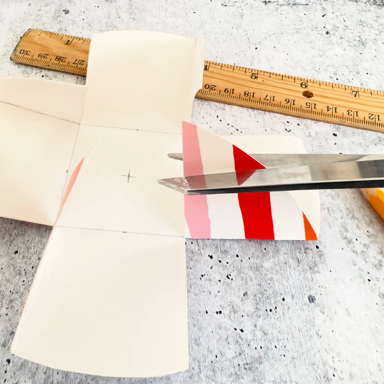 How to Make Party Food Containers from Paper Plates + Video