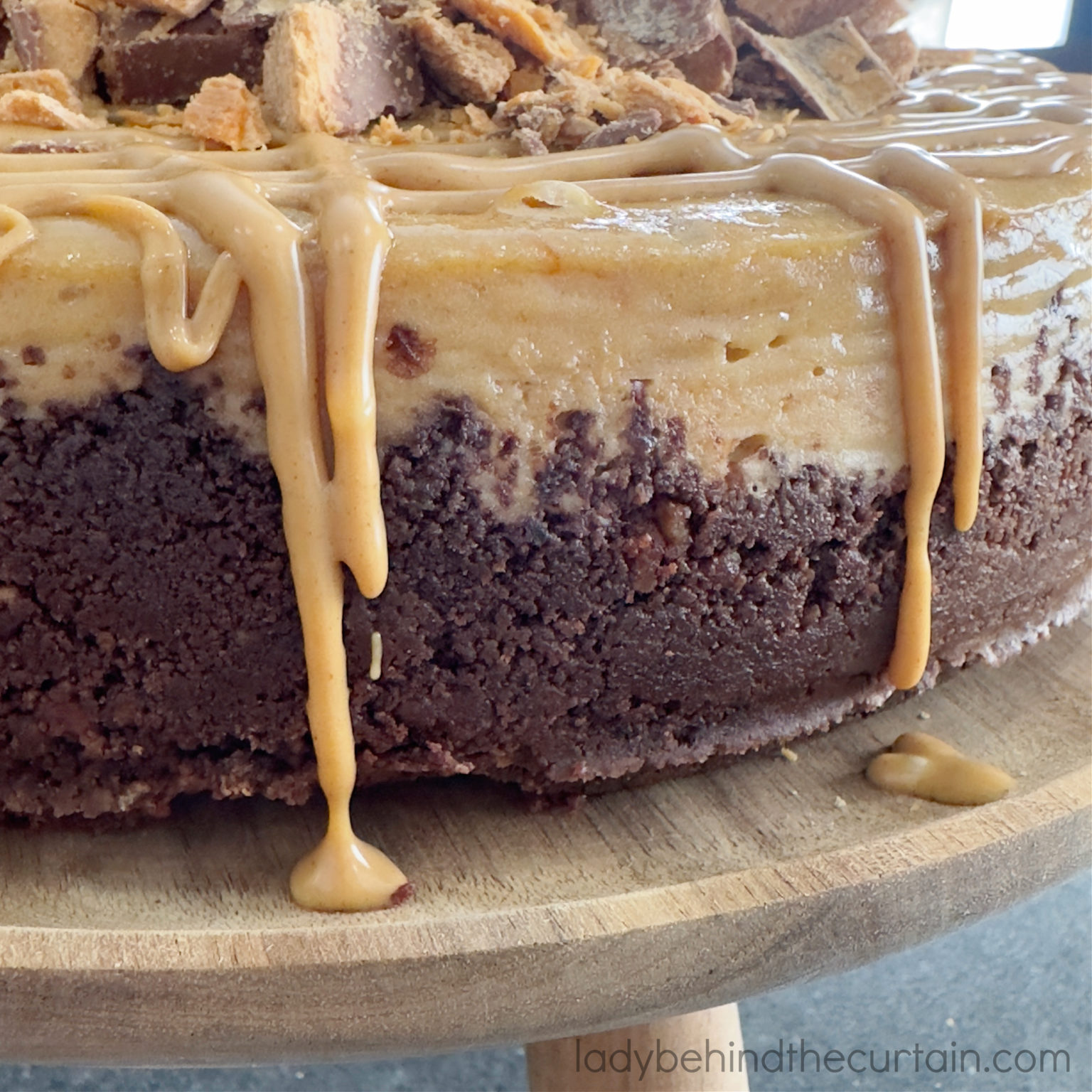 Chocolate Graham Cracker Crust Made With Honey Graham Crackers