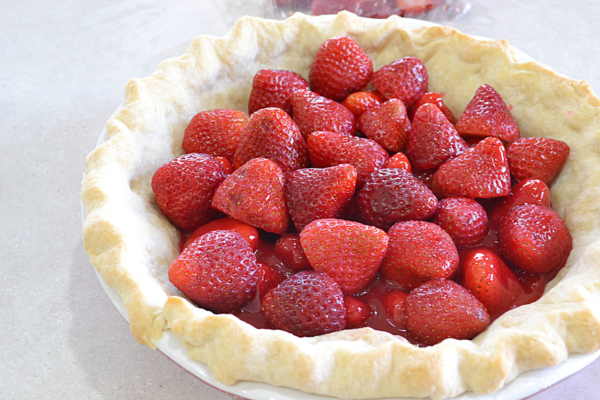 Homemade Fresh Strawberry Glaze Pie