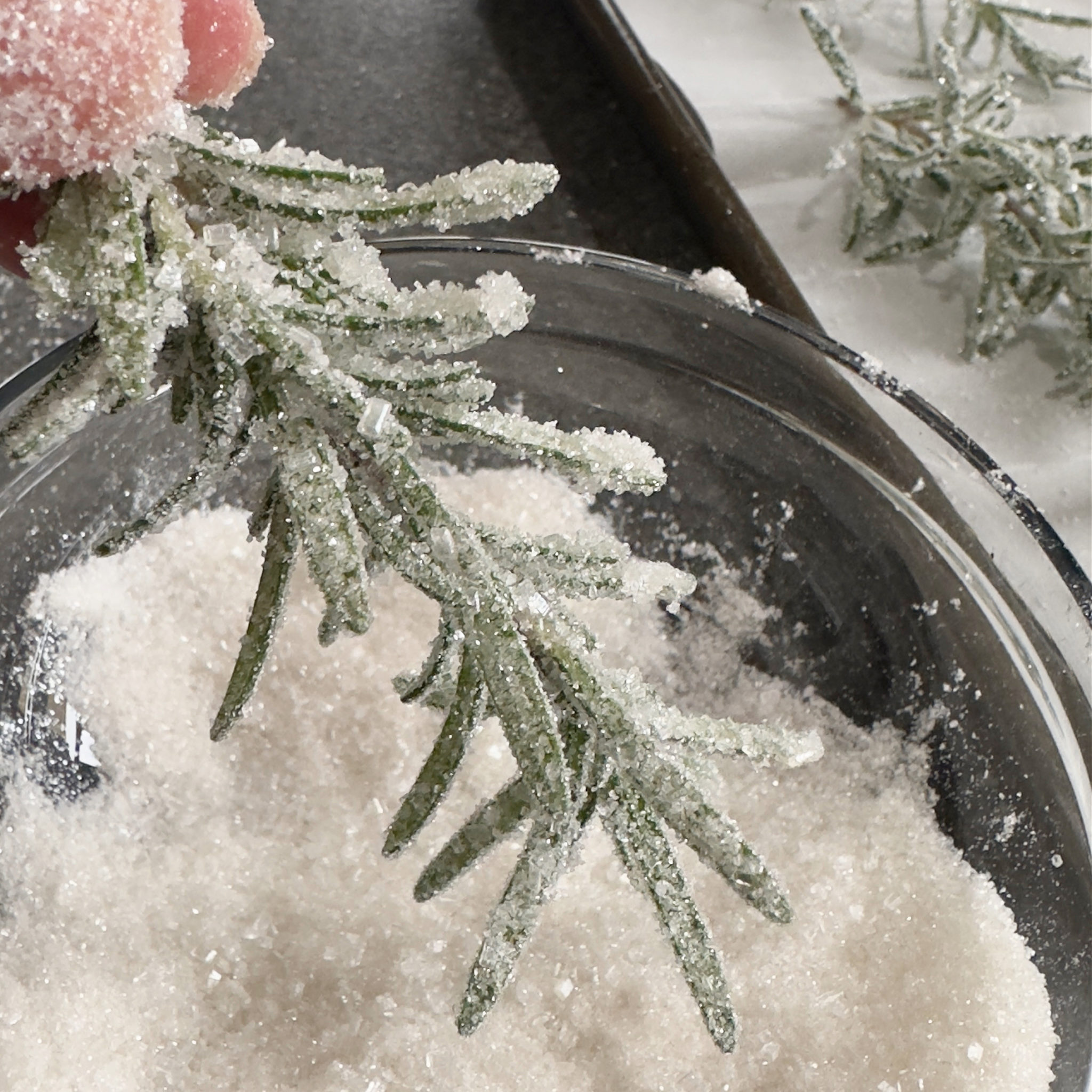 Three Easy to Make Edible Holiday Cake Decorations