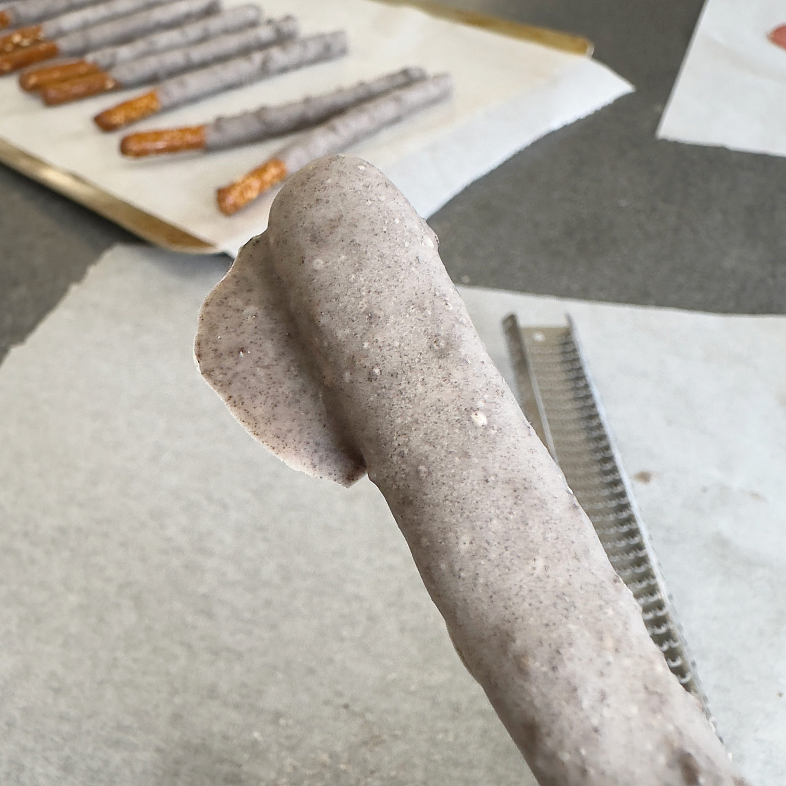 Homemade Cookies and Cream Pretzel Rods