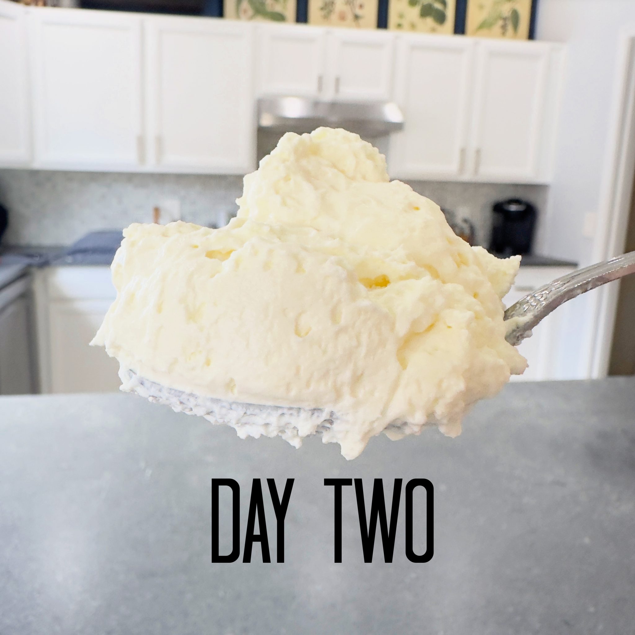 Stabilized Whipped Cream Frosting with Vanilla Pudding Mix